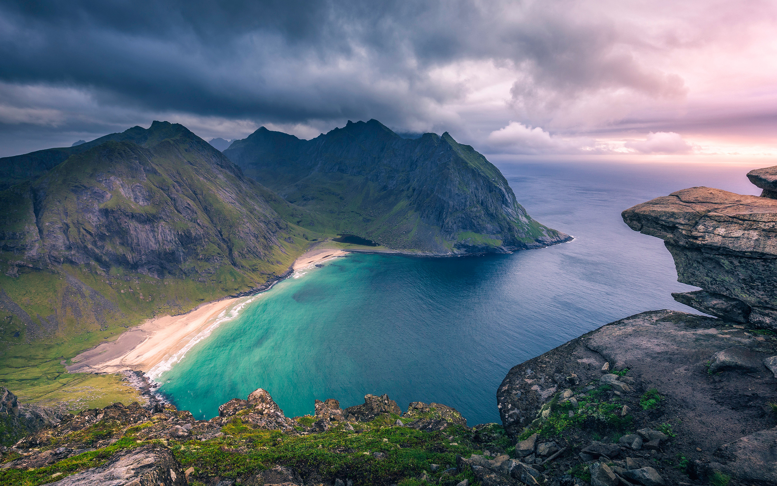 Daily Wallpaper: Ryten, Norway | I Like To Waste My Time